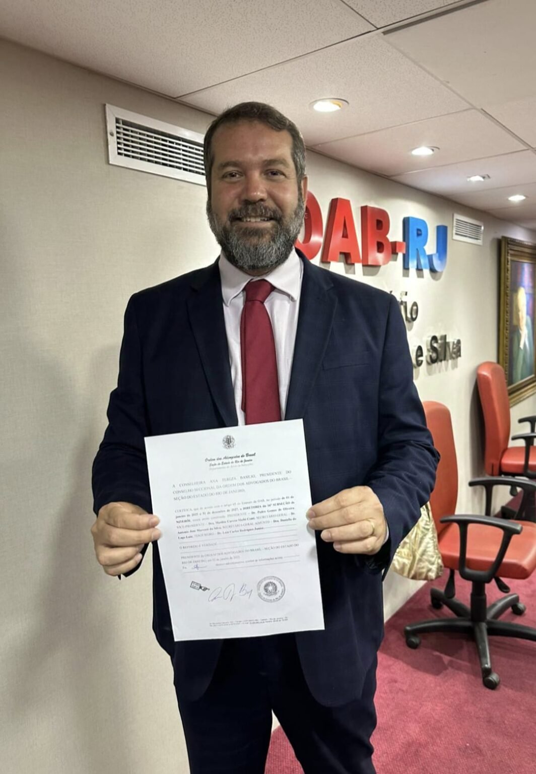 Pedro Gomes toma posse como presidente reeleito da OAB Niterói para a ...